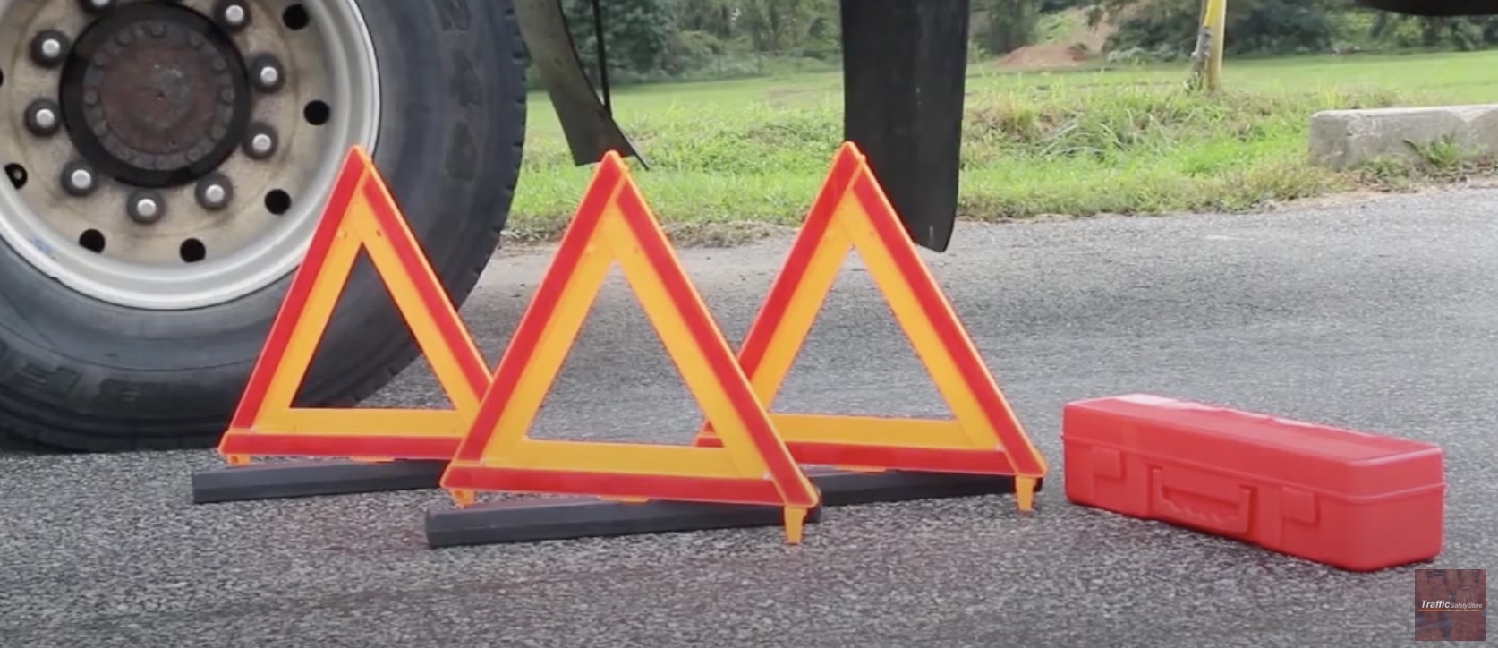 Product Spotlight: Reflective DOT Warning Triangles - Traffic Safety ...